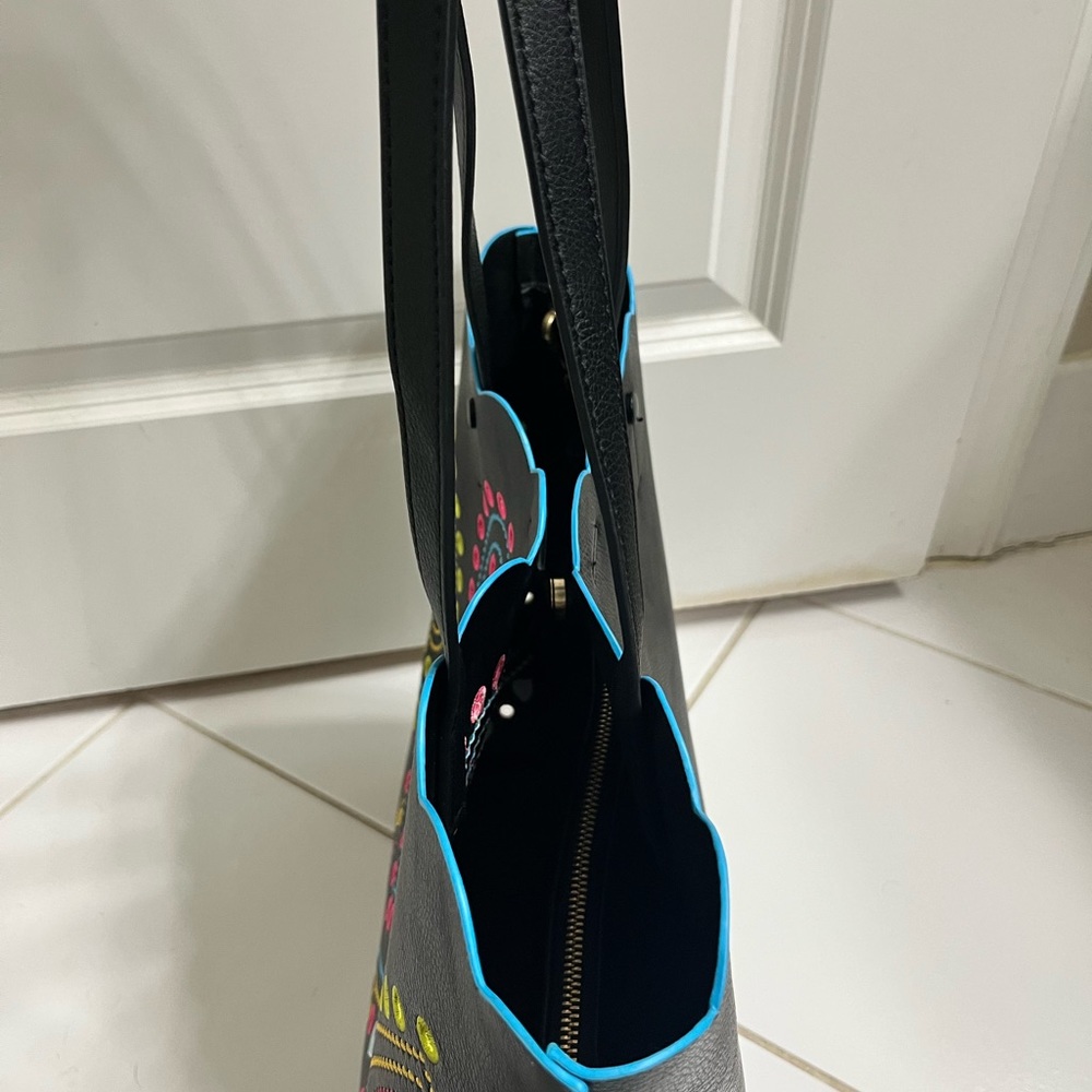 Betsey Johnson Large Scalloped Tote Bag - Gem